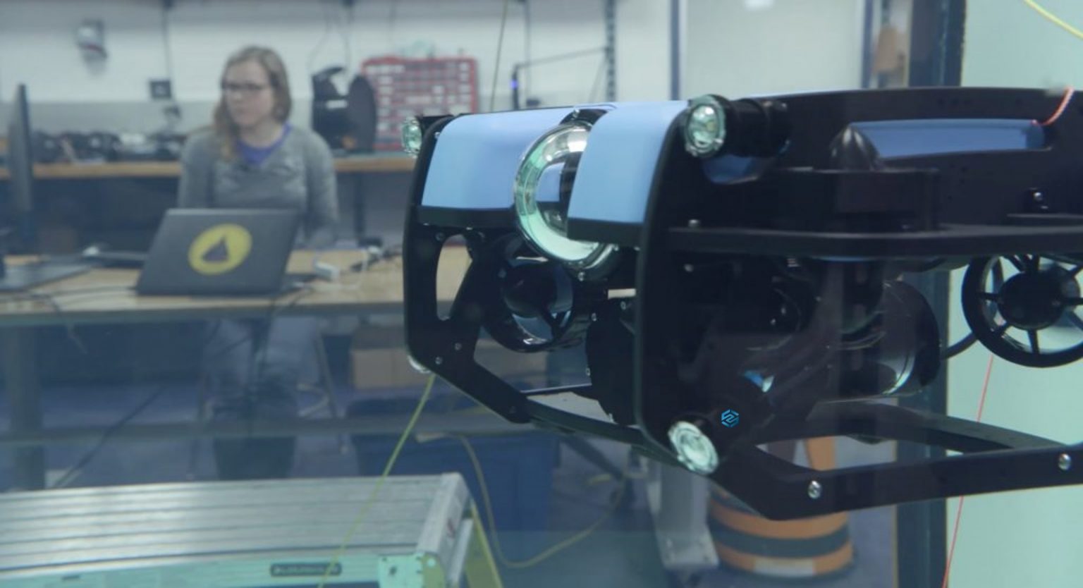 什么是 ROV ? - AOHI - 鳌海水下机器人官网