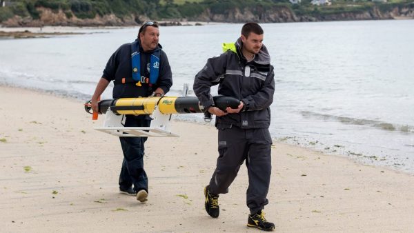 CometAUV 自主水下机器人 - SeaRobotix - 鳌海水下机器人官网